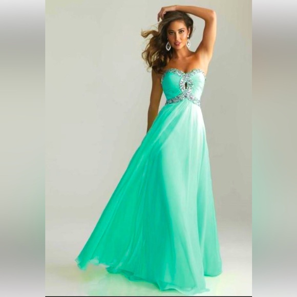 Night Moves | Dresses | Last Chance Night Moves Prom Dress Or Evening ...